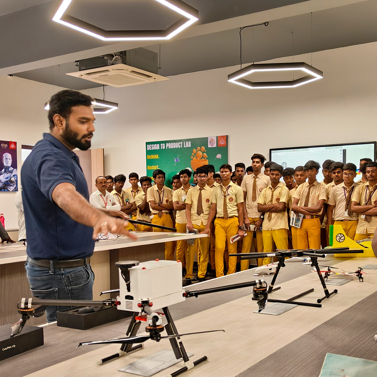Empower Young Minds with STEM Workshops, STEM Labs & ATAL Labs