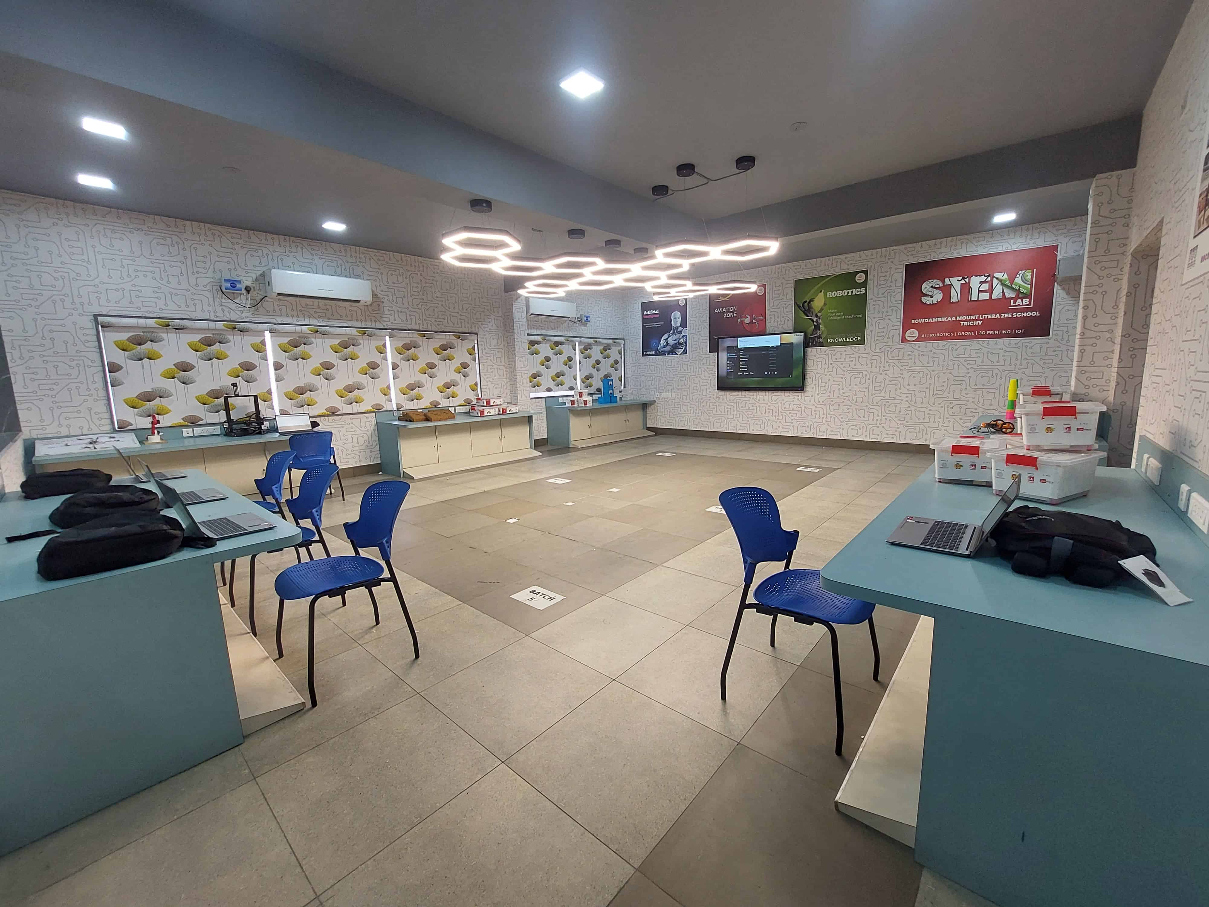 Empower Young Minds with STEM Workshops, STEM Labs & ATAL Labs
